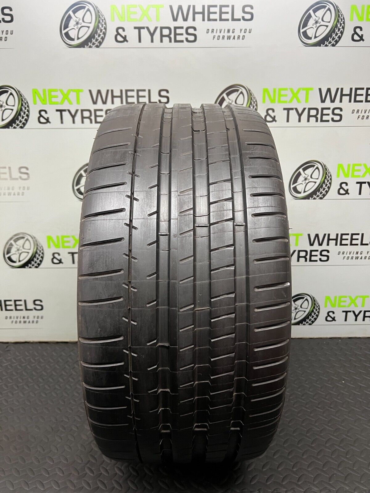 Buy 275 35 20 Tyre (275/35 R20) 102Y Michelin Pilot Super Sport XL Tyre **8.3MM!** from Next ...